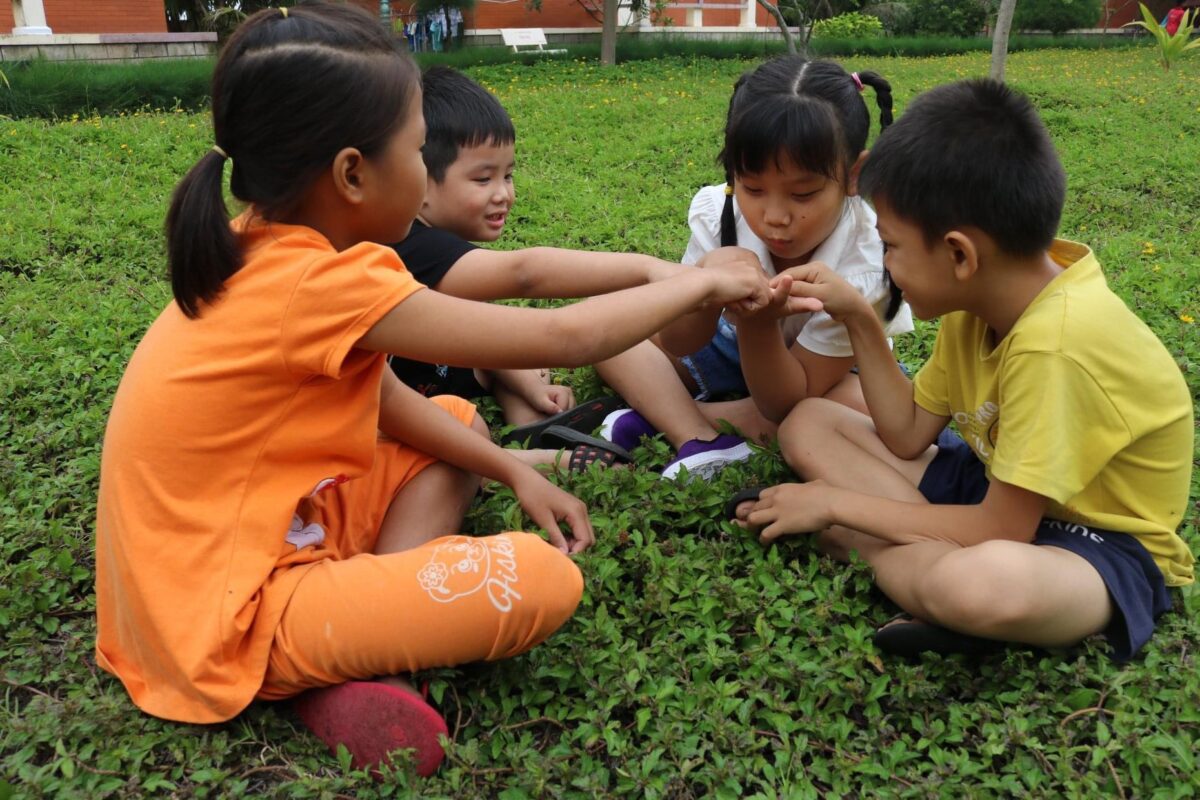 50+ bài đồng dao cho bé mầm non tập nói nhanh, nhạy bén với ngôn ngữ
